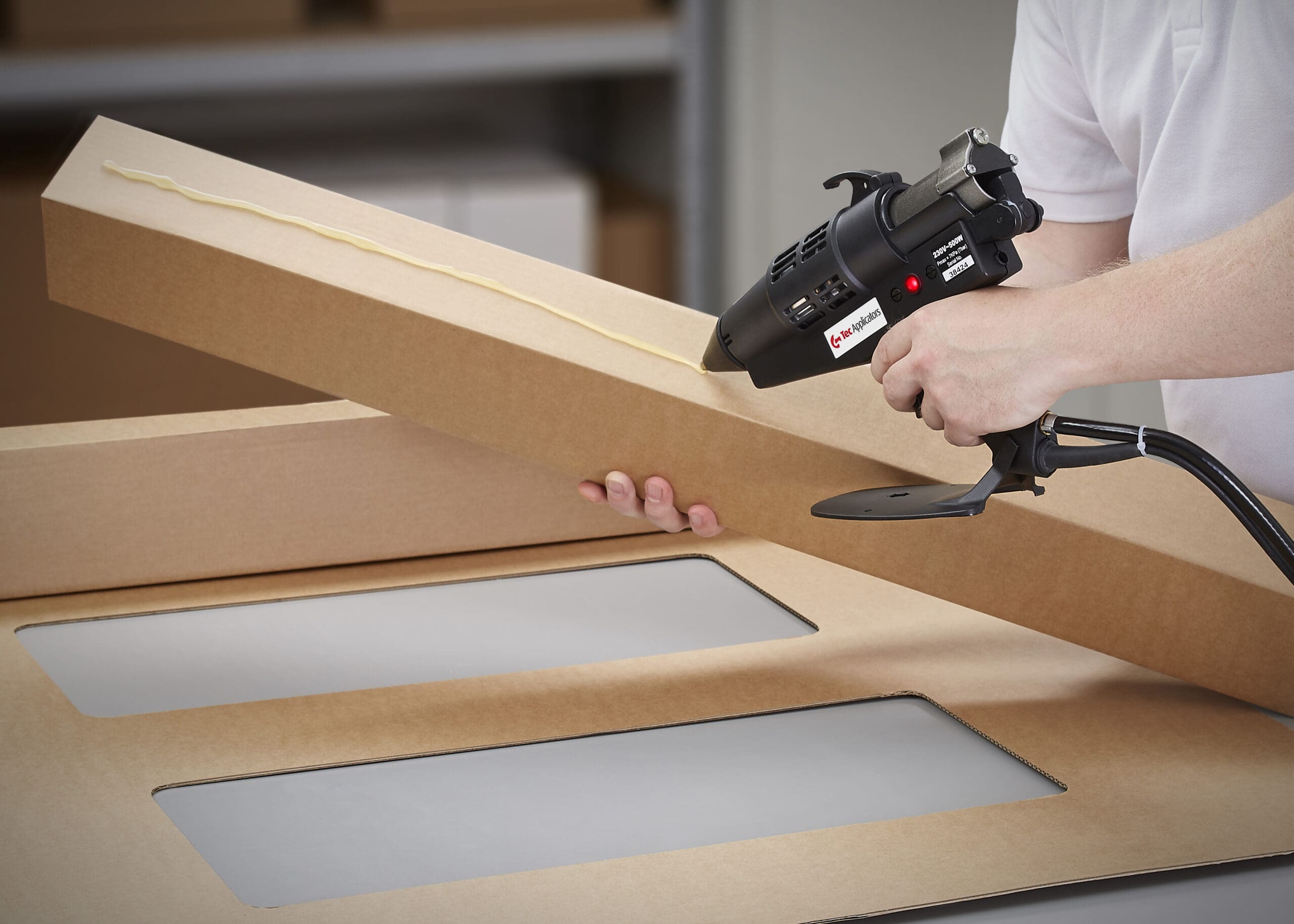 43mm hot melt adhesives: Why should you use them? | Power Adhesives