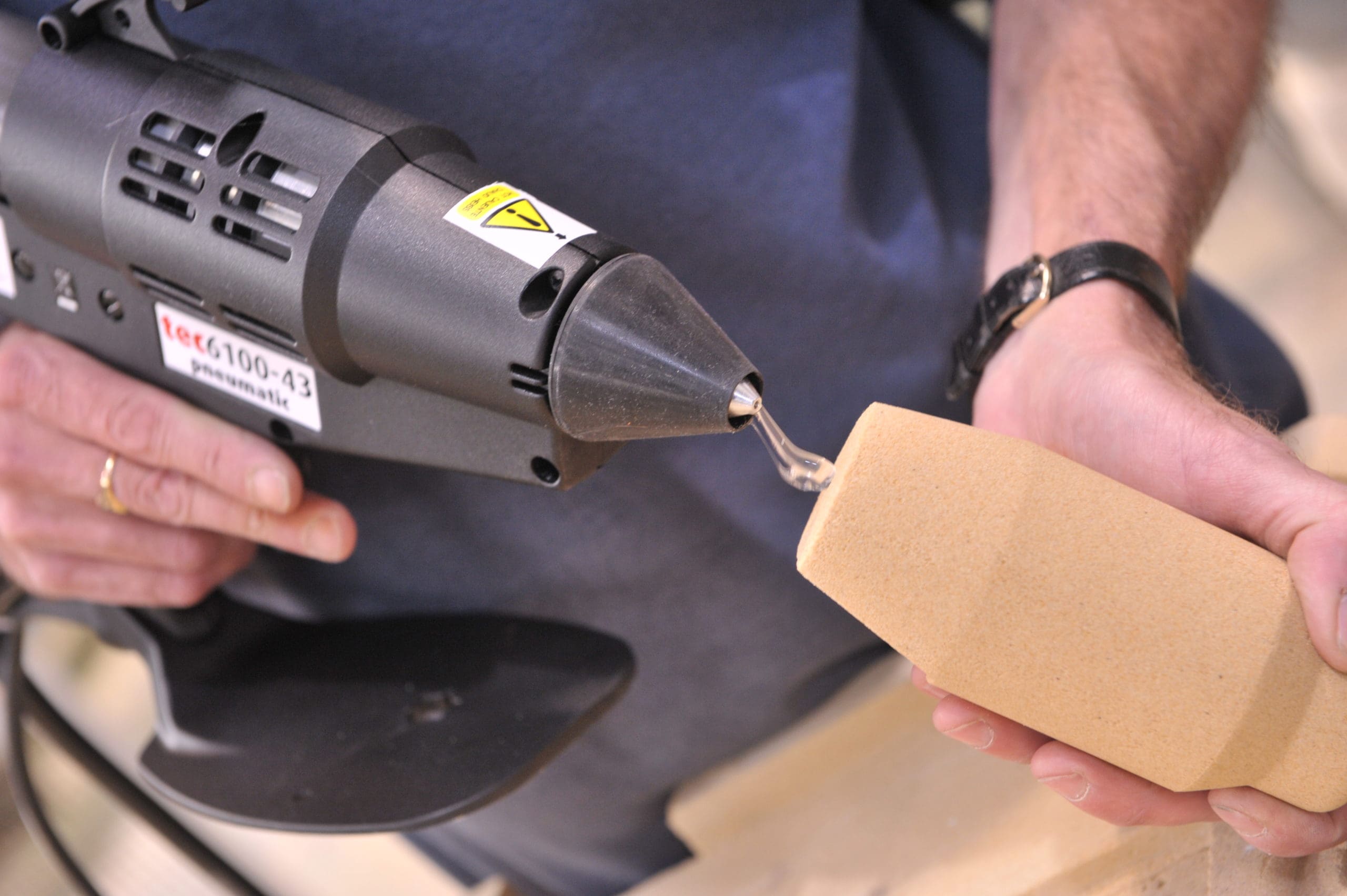 Foundrytec – The hot melt adhesive for sand cores and foundry systems ...