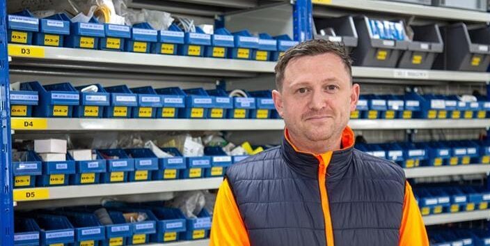 People of Power Adhesives Billy Peck – Plant Manager | Power Adhesives